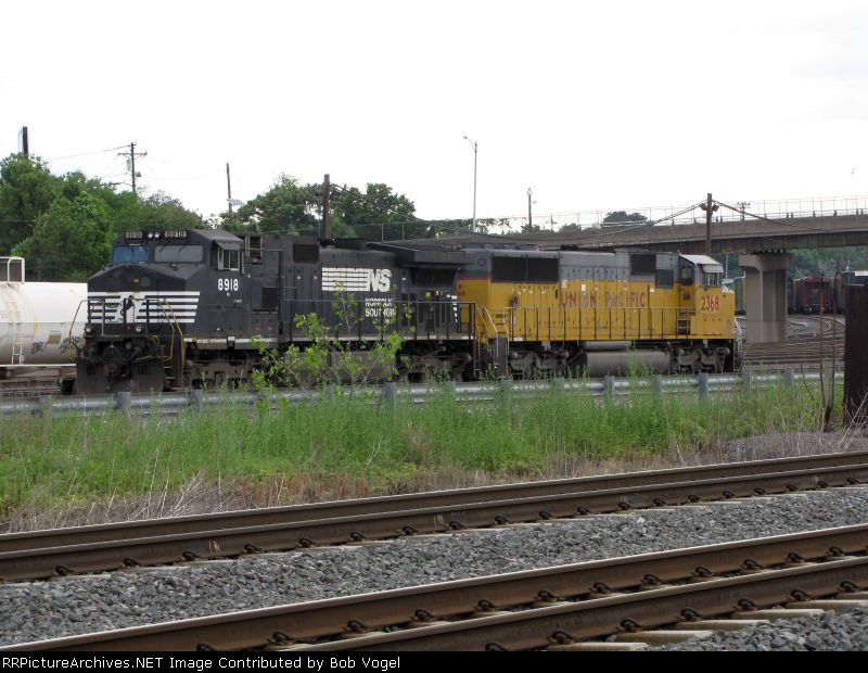 NS 8918 and UP 2368